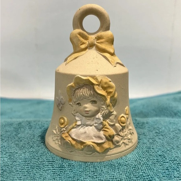 Accents | Vintage Ceramic Bell W Little Girl W Yellow Bonnet No ...